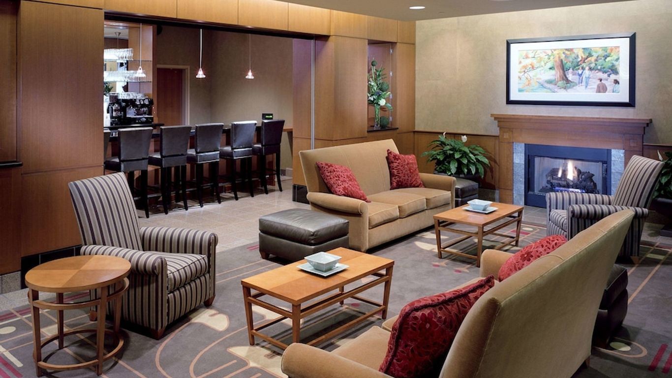 The Blackwell Inn And Pfahl Conference Center AED 461. Columbus Hotel ...