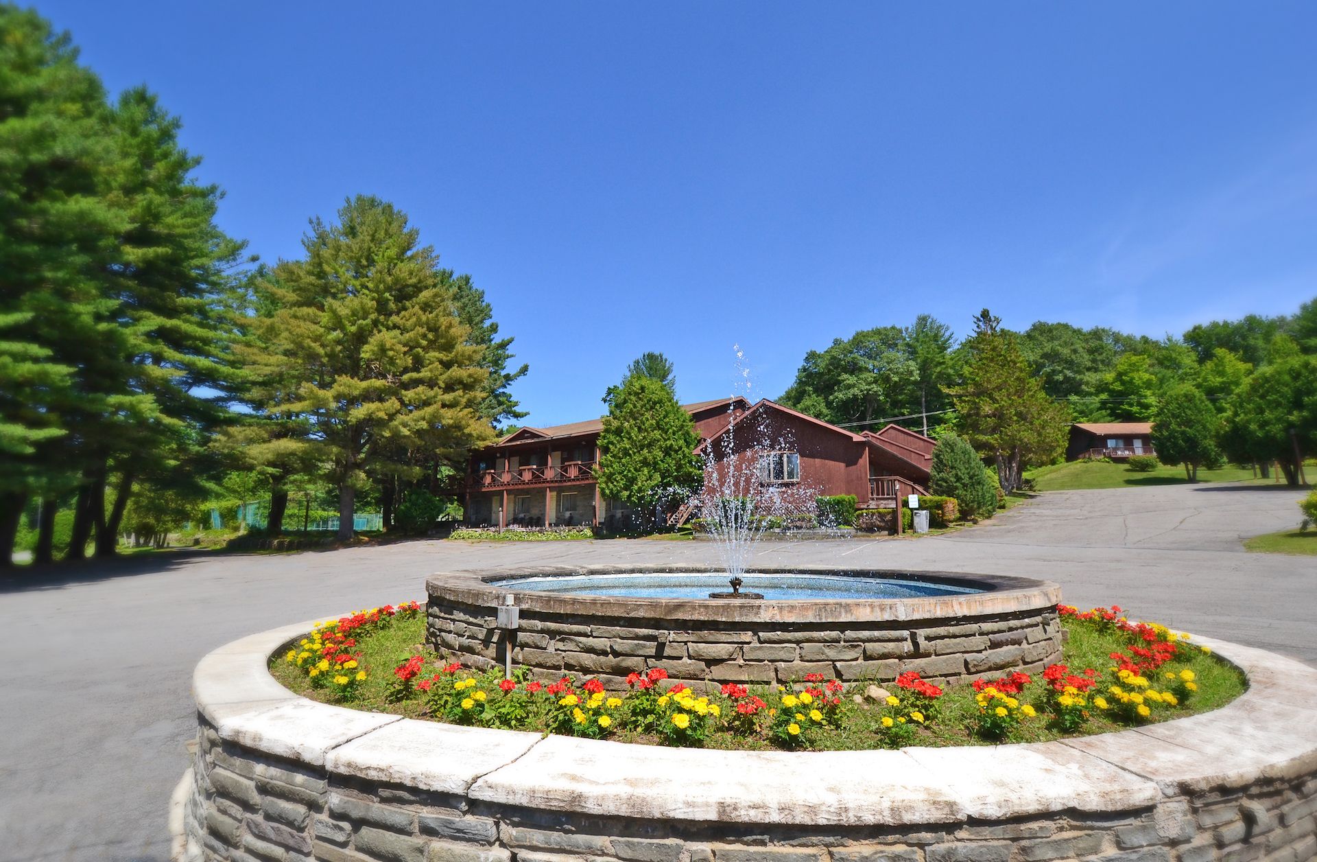 Roaring Brook Ranch And Resort from AED 210. Lake George Hotel Deals ...